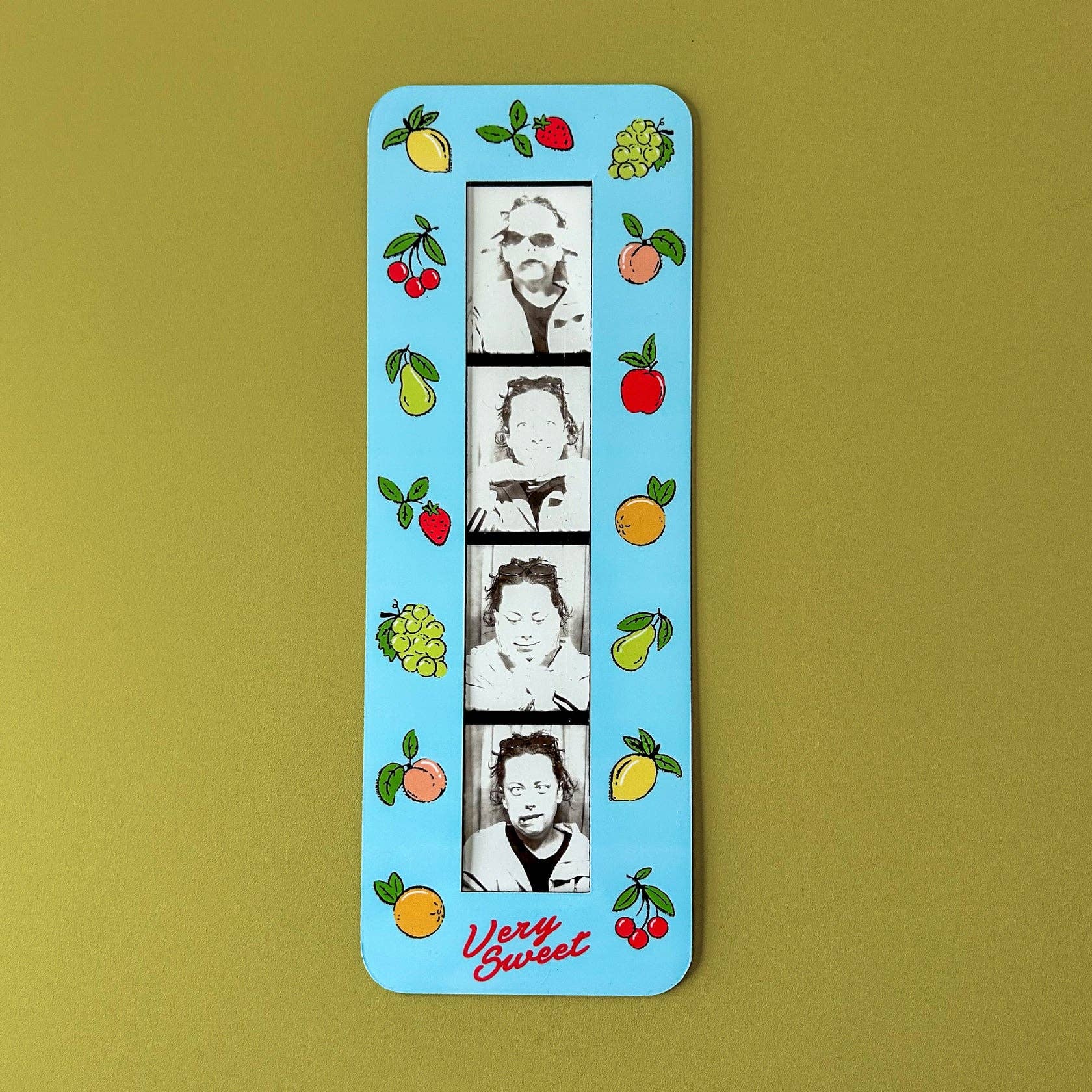 Very Sweet Photo Booth Magnet Frame – Gift Horse